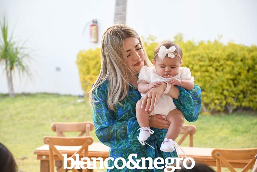 BAUTIZO ANA MARÍA ROMO - BLANCOYNEGRO