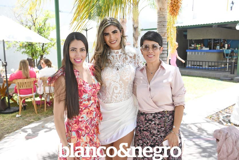 CUMPLEAÑOS RUBÍ JIMÉNEZ - BLANCOYNEGRO