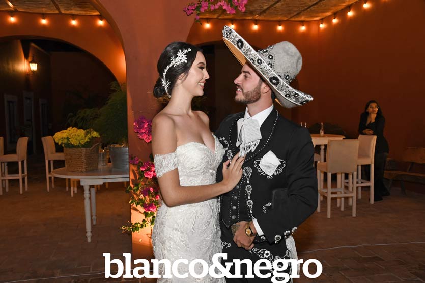BODA MARÍA FERNANDA ROMO & ABRAHAM GONZÁLEZ - BLANCOYNEGRO
