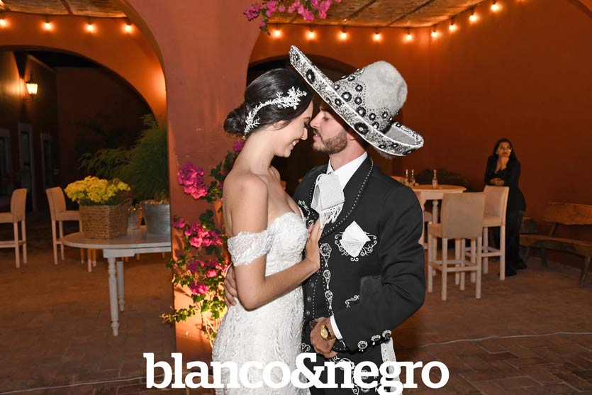 BODA MARÍA FERNANDA ROMO & ABRAHAM GONZÁLEZ - BLANCOYNEGRO