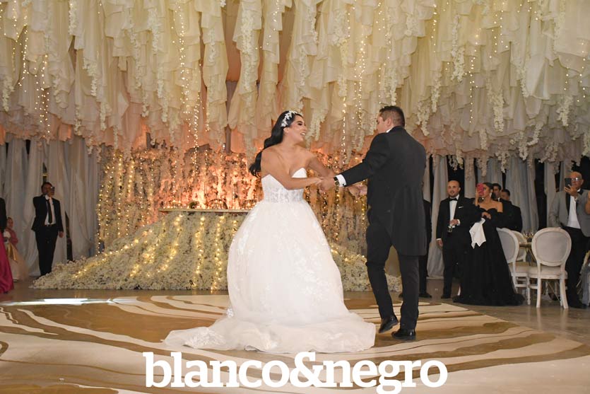 BODA MAYRA DE LA RIVA & FERNANDO RUELAS - BLANCOYNEGRO