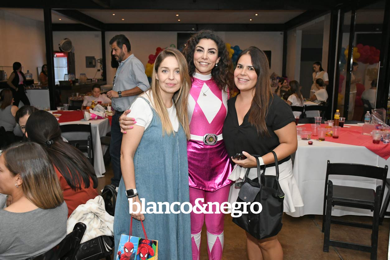 CUMPLEAÑOS MARÍA JOSÉ LOZANO - BLANCOYNEGRO