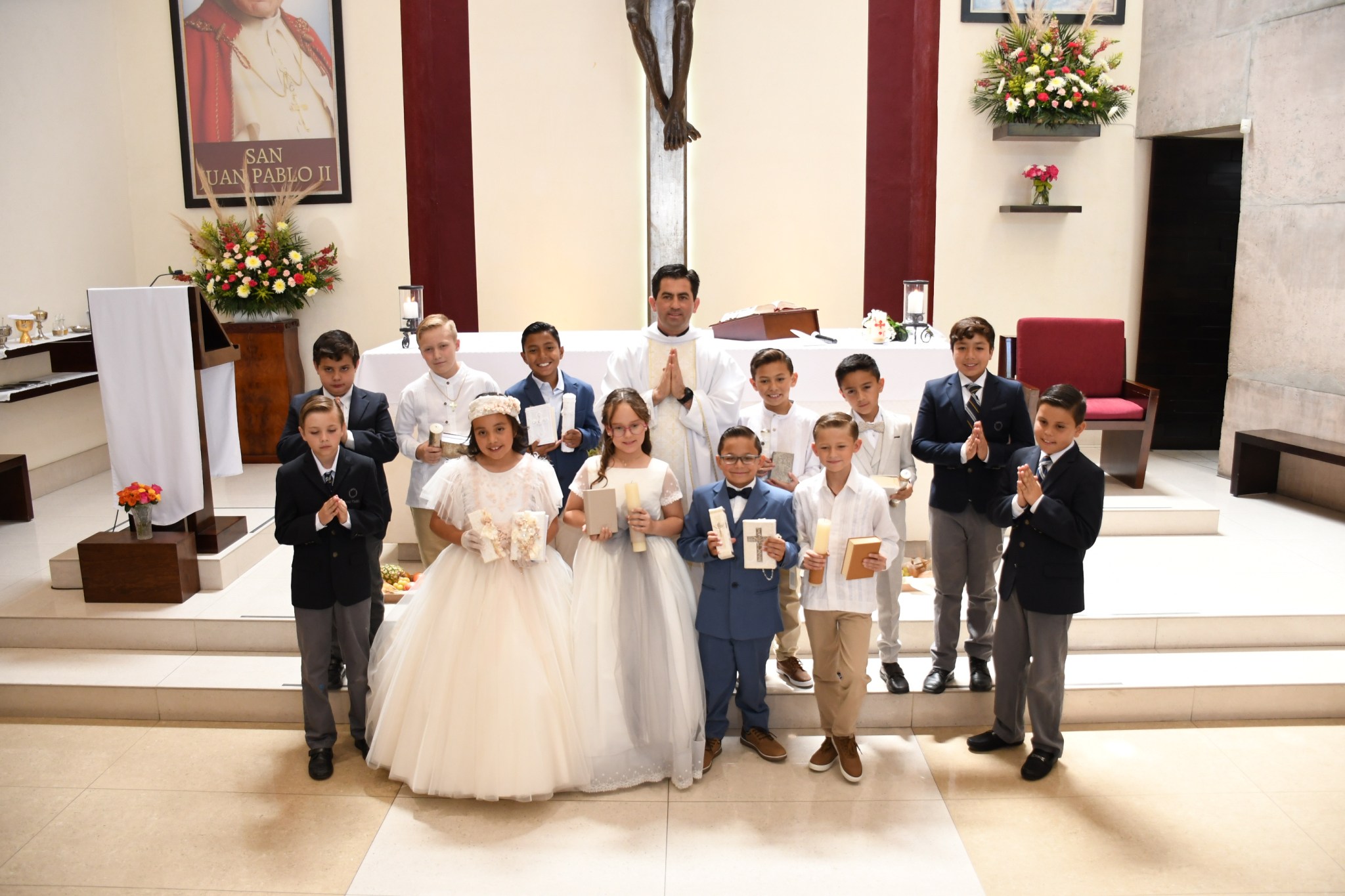 PRIMERAS COMUNIONES 2024 COLEGIO CUMBRES INTERNATIONAL SCHOOL ...